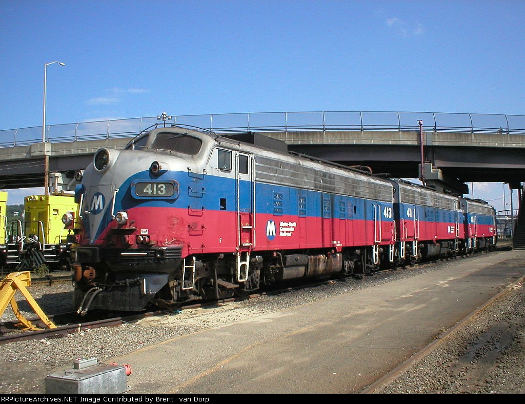 Metro-North F10's awaiting disposition